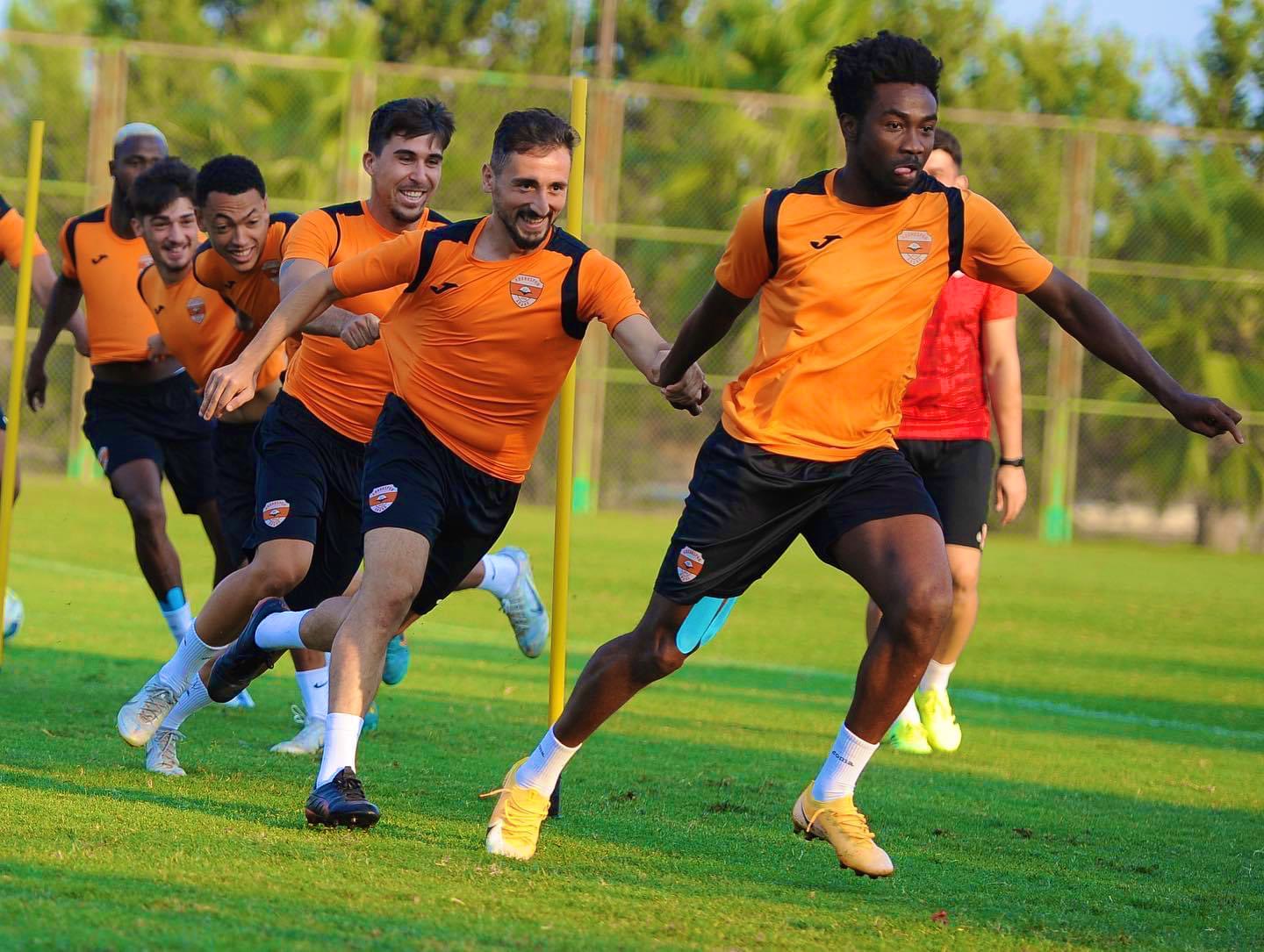 Stay Positive Ghanaian Forward Samuel Tetteh All Smiles In Training 